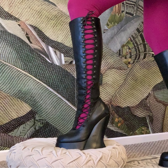 John Fluevog | Shoes | Collectors Item Fluevog Grand National Corset ...